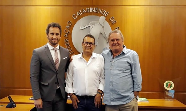 Depois de muitos anos, o ex-árbitro Dalmo Bozzano “pisa” na sede da FCF ...